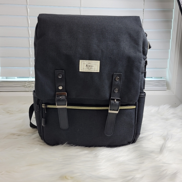 ronyes | Bags | Ronyes Padded Backpack Zipper | Poshmark